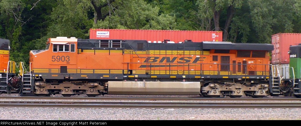 BNSF 5903